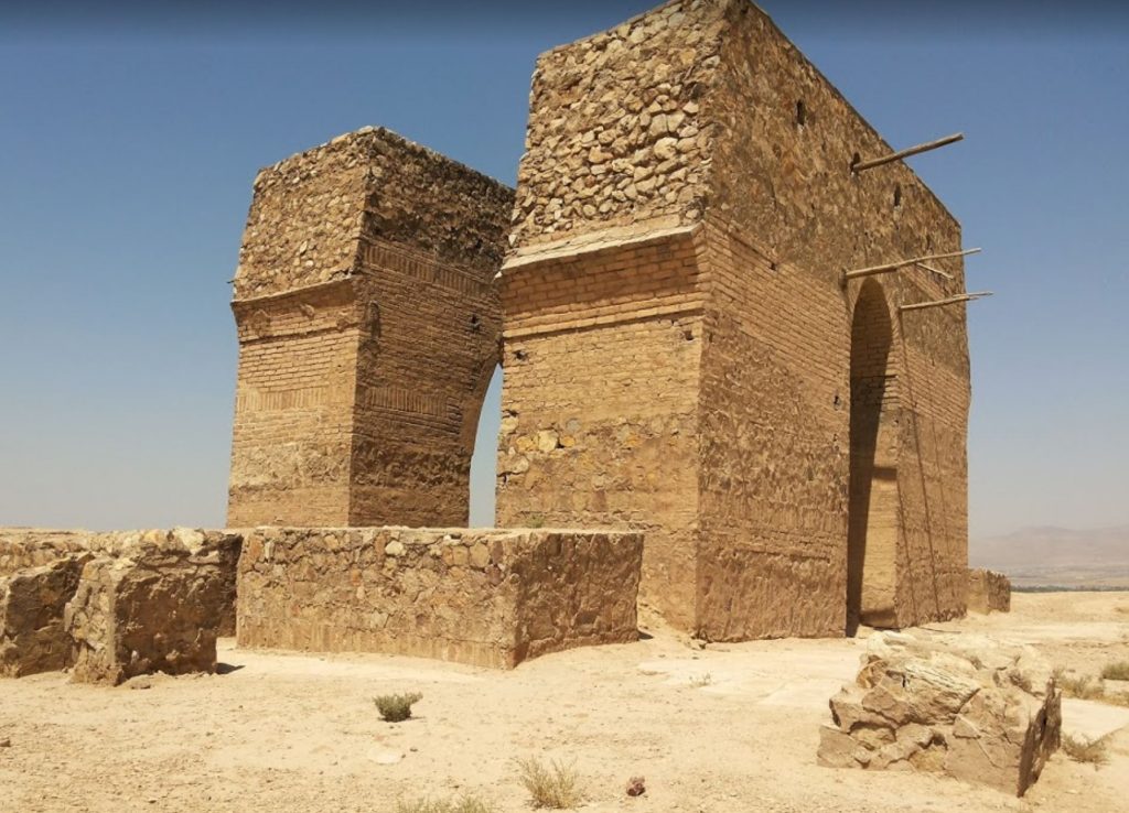 8 Most Amazing Religious Buildings around Tehran - Living in Tehran (LiT)