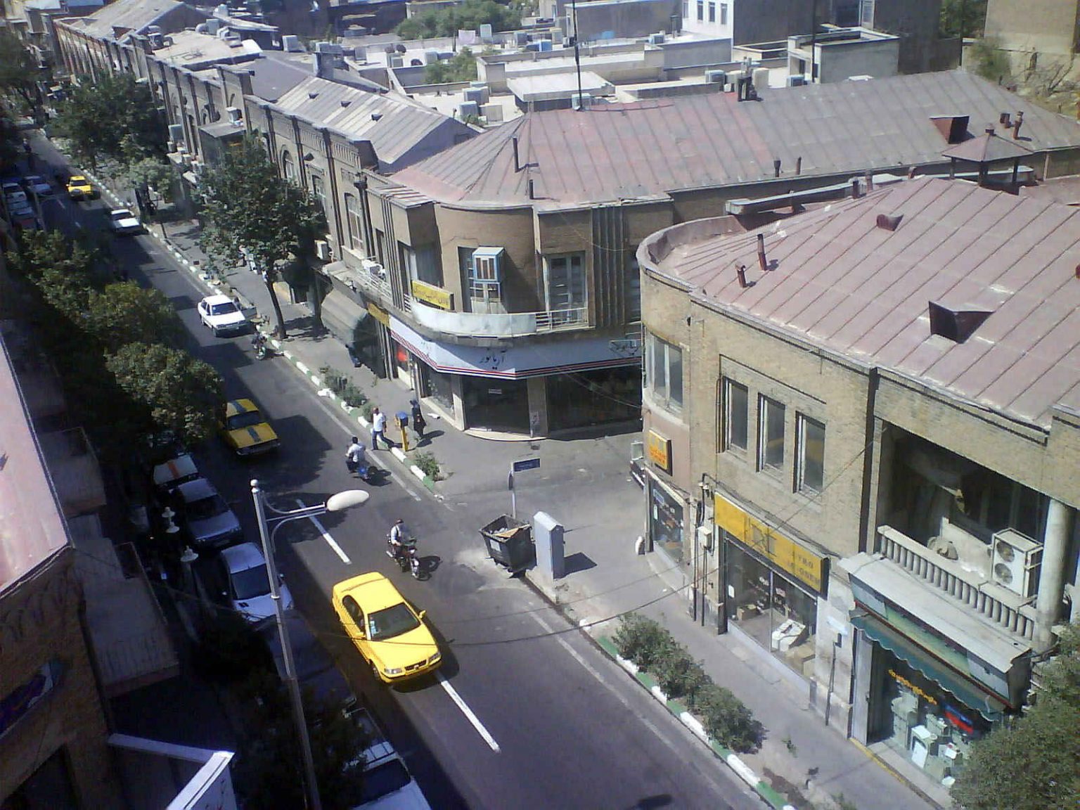 Old Tehran - downtown sightseeing - Living in Tehran (LIT)