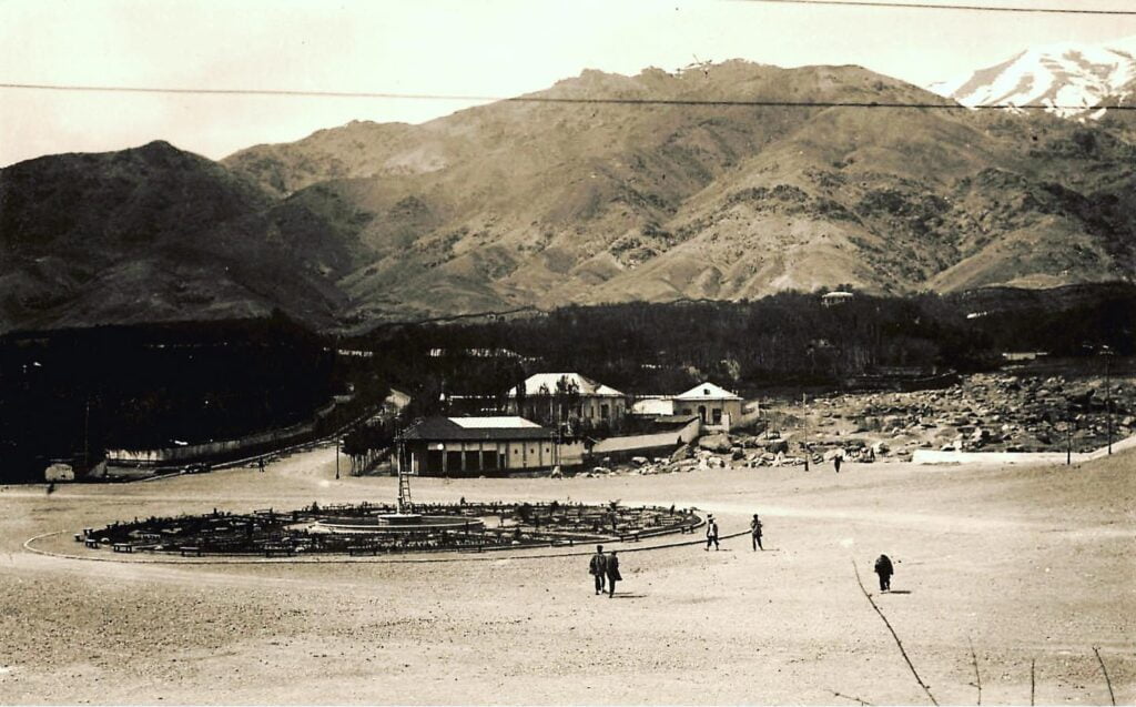 Tajrish: A Great Neighbourhood in North Tehran - Living in Tehran (LiT)